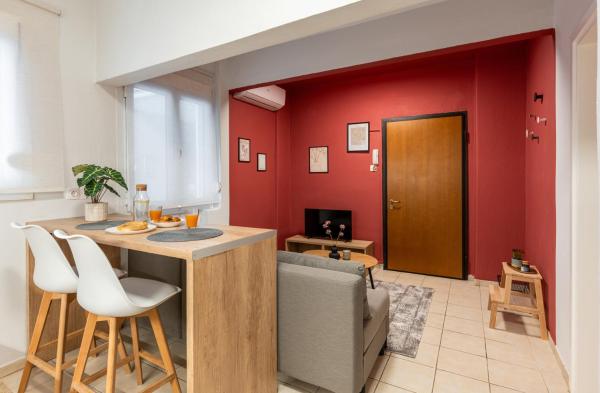 Nest- Cozy & Accessible Stay - Thessaloniki Airport Makedonia (SKG)