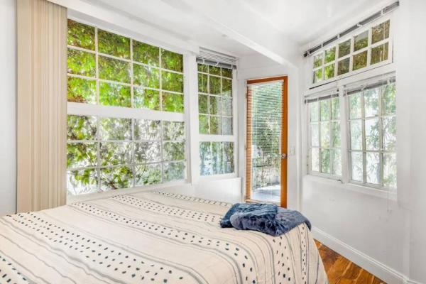 Gillians Room- Pet Friendly - Carpinteria, CA