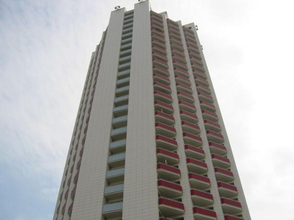 "Universität" In The Wintergartenhochhaus Building - Markkleeberg