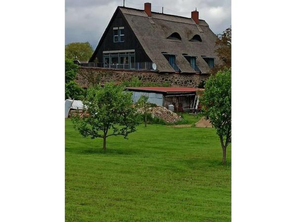 Holiday Home For 16 People In Sietow - Waren