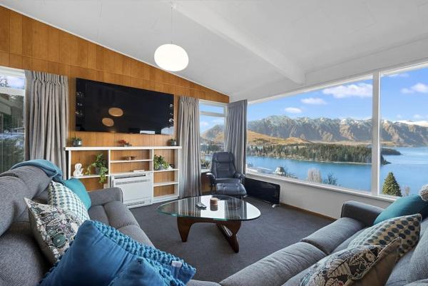 Best Views Walking Distance To Town 5 Bedroom - Queenstown