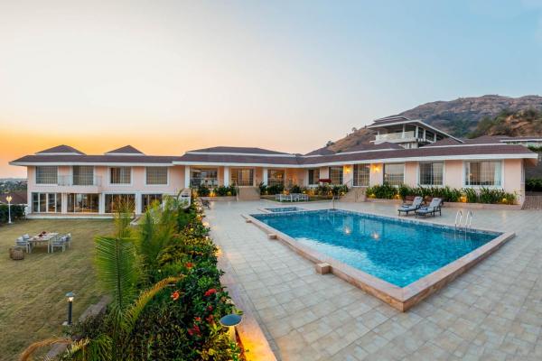 Stayvista At Dolce Montagna W Pool, Karaoke & Bar - Lonavla