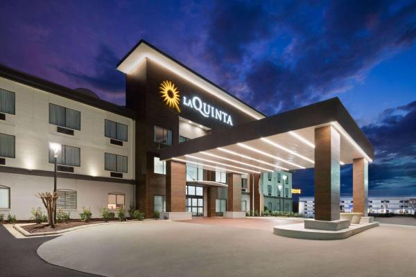 La Quinta Inn & Suites By Wyndham Meridian - Mississippi
