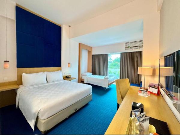 Deluxe Room Only Near Transmart By Swiss-belinn - Malang