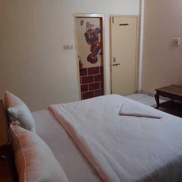 Petals Villa -3 Bhk Comfort N Elegance - Bhopal