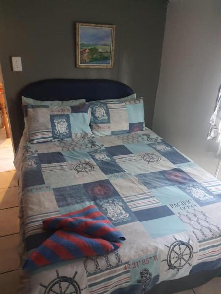 Chalet 2 Camping Style At Cynthias Country Outside Bathrooms - Centurion