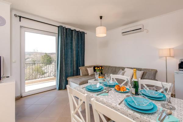Holiday Apartment With Air Conditioning And New Furniture - Krk