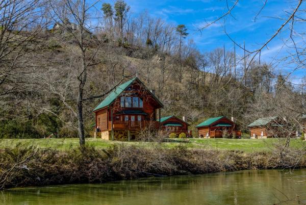 River Cabin - Tennessee