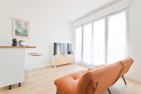 Cozy Studio Near Paris & Orly - Évry