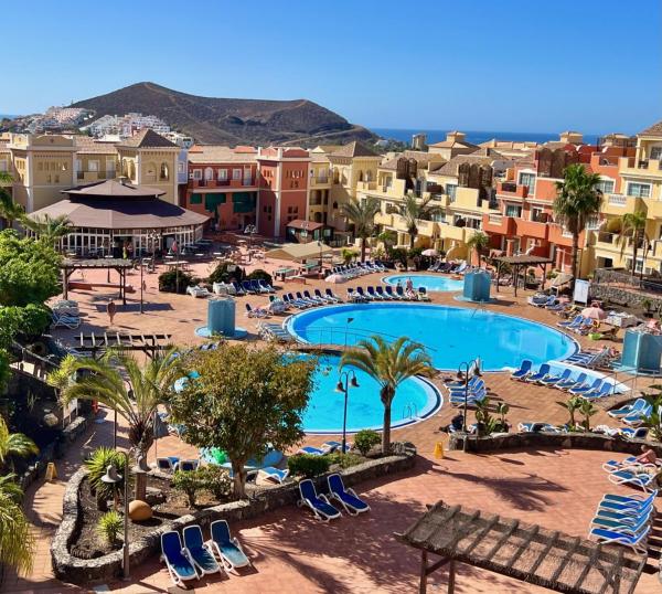 Sunny Terrace & Pool - Los Cristianos