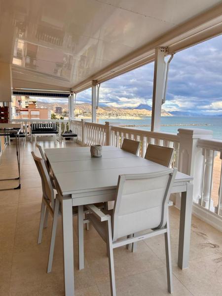 Beach House Brotonss - El Campello
