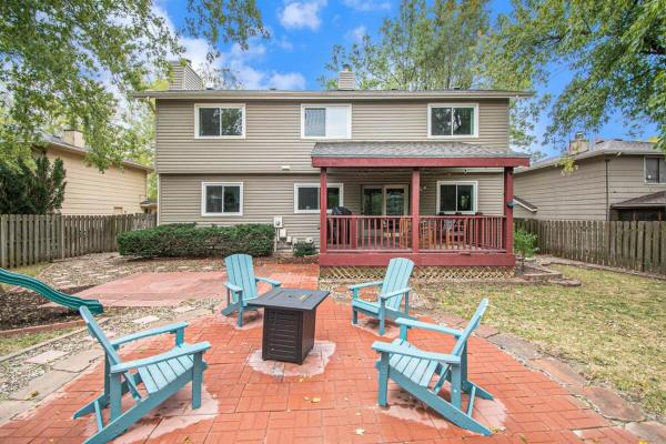 Cozy & Elegant Gem Fenced Yard Bbq & Games - Gretna, NE