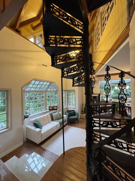 Chalé Com Piscina Térmica No Centro De Gramado - Gramado