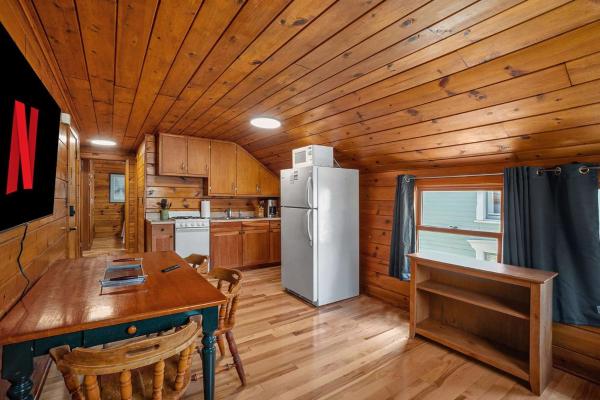 Grand Harbor Apartments Unit 4 - 108 - Grand Haven, MI