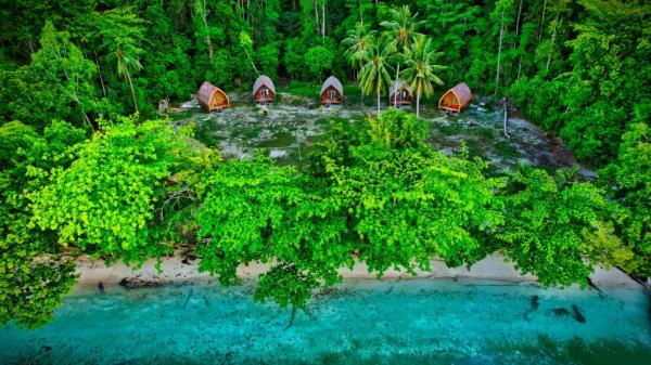 Tanjung Kalemo Resort - Central Sulawesi