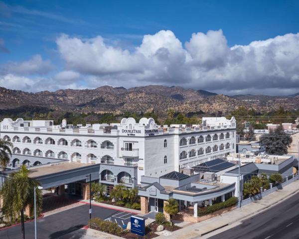 Doubletree By Hilton Chatsworth - Agoura Hills, CA