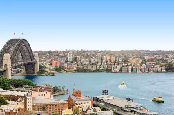 Spectacular Apartment With Harbour Bridge Views - Bondi Beach