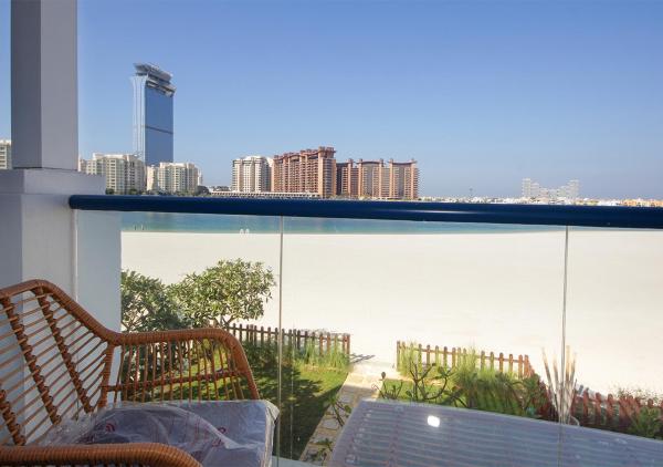 Breathtaking Villa With Roof Garden And Beach Access - Dubai