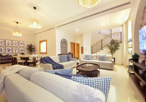 Breathtaking Villa With Roof Garden And Beach Access - Dubai