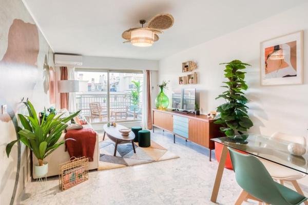 Central Apartment With Terrace, 8 Min Walk Sea, Parking, Ac - Nice