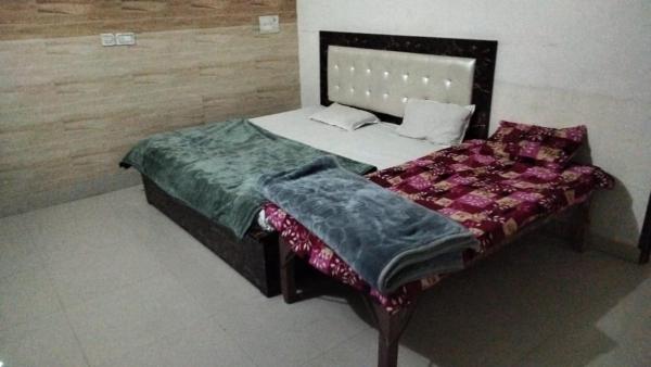 Vrindavan Holi Fest Rooms - Vrindavan