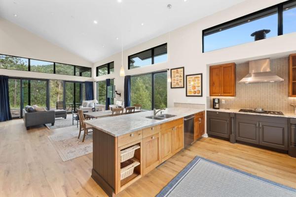 Pineview Panorama Luxe Retreat 20 Mins To Boulder - Boulder, CO