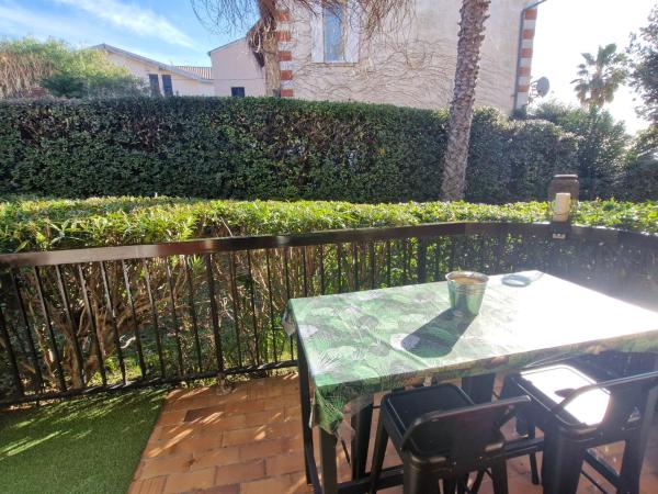 Appartement 2 Pièces Climatisé, Belle Terrasse, Parking Privé, Proche Centre-ville Et Plage Sainte-maxime - Fr-1-780-43 - Sainte-Maxime