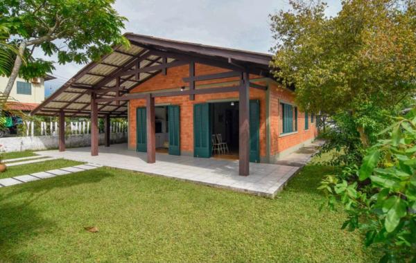 Casa Quatro Quartos Na Praia Dos Ingleses - Florianópolis