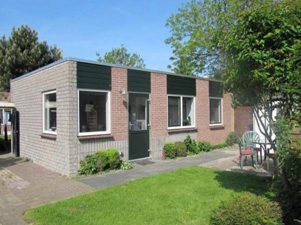 Holiday Home In Petten With Garden - Schoorl