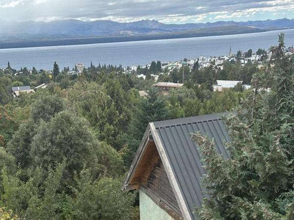 Michay Cabaña En Entorno Tranquilo Y Vista Al Lago - San Carlos de Bariloche