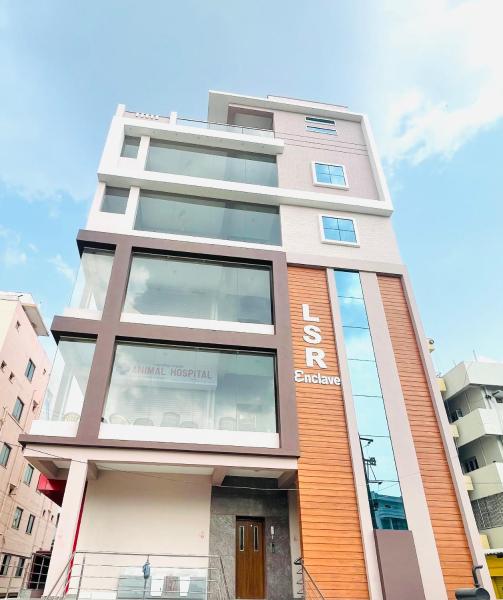 Pearl Stays, Tirupati - Very Convenient For The People Coming From Bangalore And Chennai - You Can Skip City Traffic While Reaching Any Temple In Tirupati - Covered Parking - 24hrs Front Desk And Hot Water - Free Wifi - Flexible Checkin-in Check-out Times - Tirupati