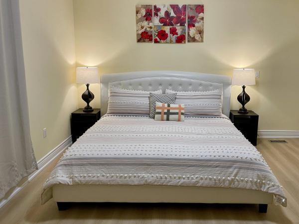 Victoria Family Vacation Home - King Bed Private Yard Bbq Deck Gazebo - 4 Minutes To The Falls - Niagara Falls