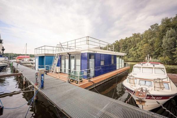 Hausboot Nike - Berlin