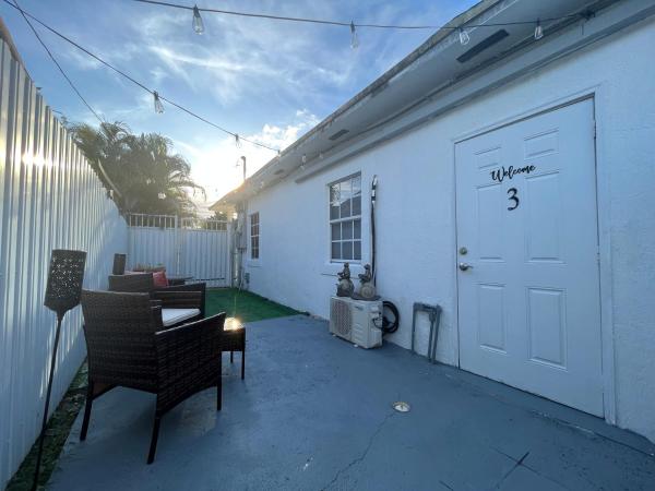 Guest Suite W Free Parking At 7 Min To Miami International Airport - Miami, FL