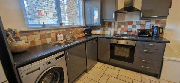 Refurbed Modern & Stylish 3bd - Garden Pets Ok - Dublin