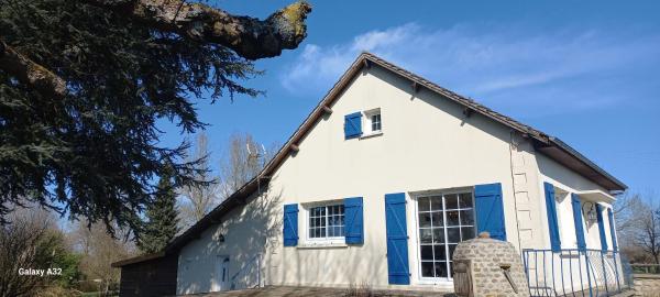 La Vie En Bleue En Pays Melois - Orne