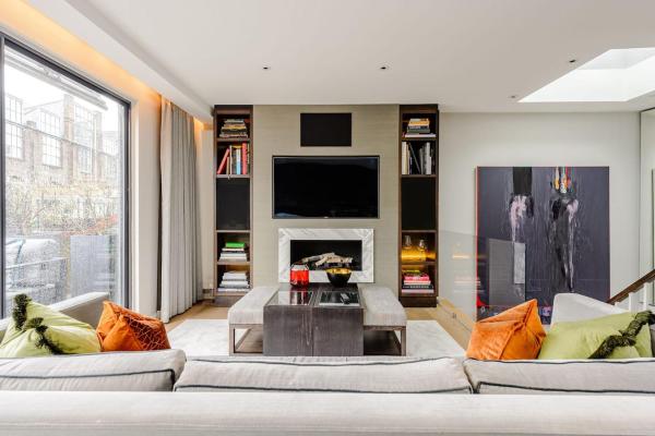 Award Winning Interior Designed Luxurious Mews In Knightsbridge - Fulham
