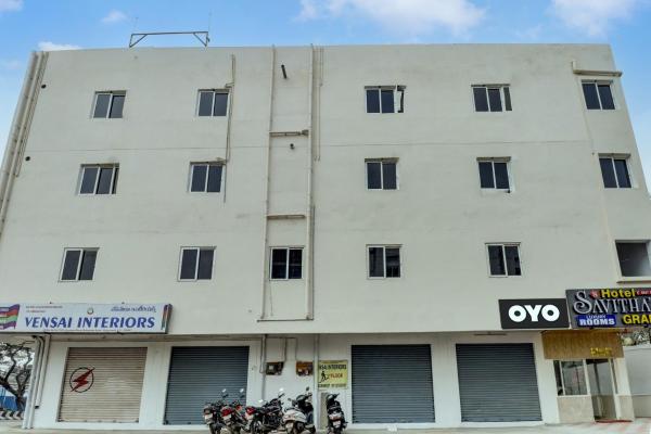 Hotel O Savitha's Grand - Vijayawada