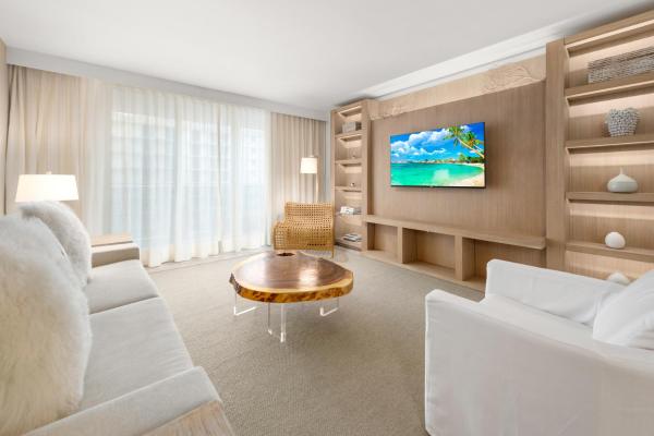 1 Hotel & Homes Miami Beach Oceanfront Residence Suites By Joe Semary - Miami, FL
