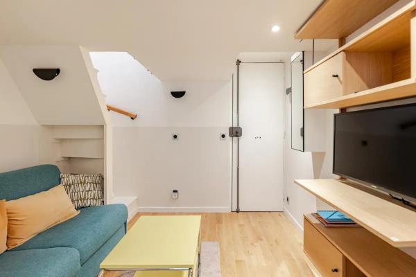 Cosy Duplex In Central Paris -