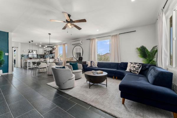 Desert Artist Oasis- Firepit - Spa - 5 Min To Joshua Tree - Yucca Valley, CA