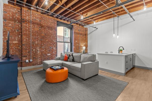 Brick & Bed Riverfront Lofts, G 306 - Busch Stadium - St. Louis