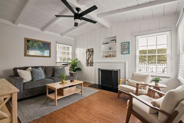 Coastal Retreat 1br Steps To Ocean & Peek Views - 샌디에고