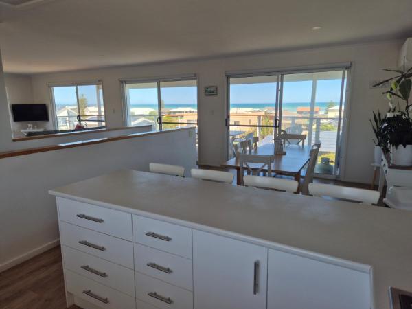 Seawatch-sea Views - Middleton