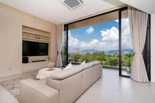 Penthouse Luxurious Seaview Patong - Karon Beach