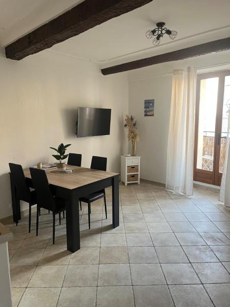 2 Rooms, Old Town - Biot