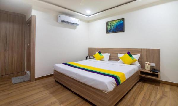 Hotel Premium Krishna Best Selling Hotel In Mathura - Mathura