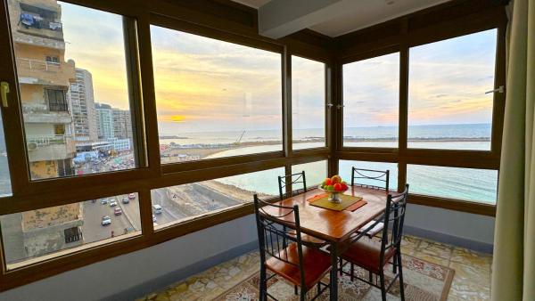 No Ac - Vintage Modernized Sea View Apartment - Egypt