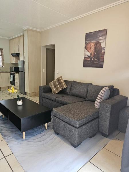 Cozy Apartment In Fourways - Sandton