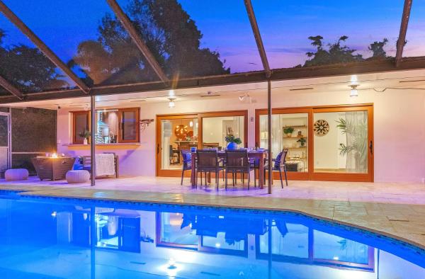 Family Beach Home With Home Theater & Heated Pool! - Miramar, FL